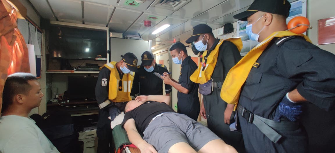 Indian Coast Guard conducts medical evacuation of Chinese crew onboard ...