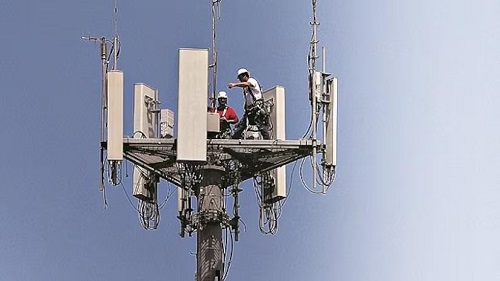 Govt Set Target Of Installing 1 Lakh 4G Mobile Towers By Mid-2025 ...